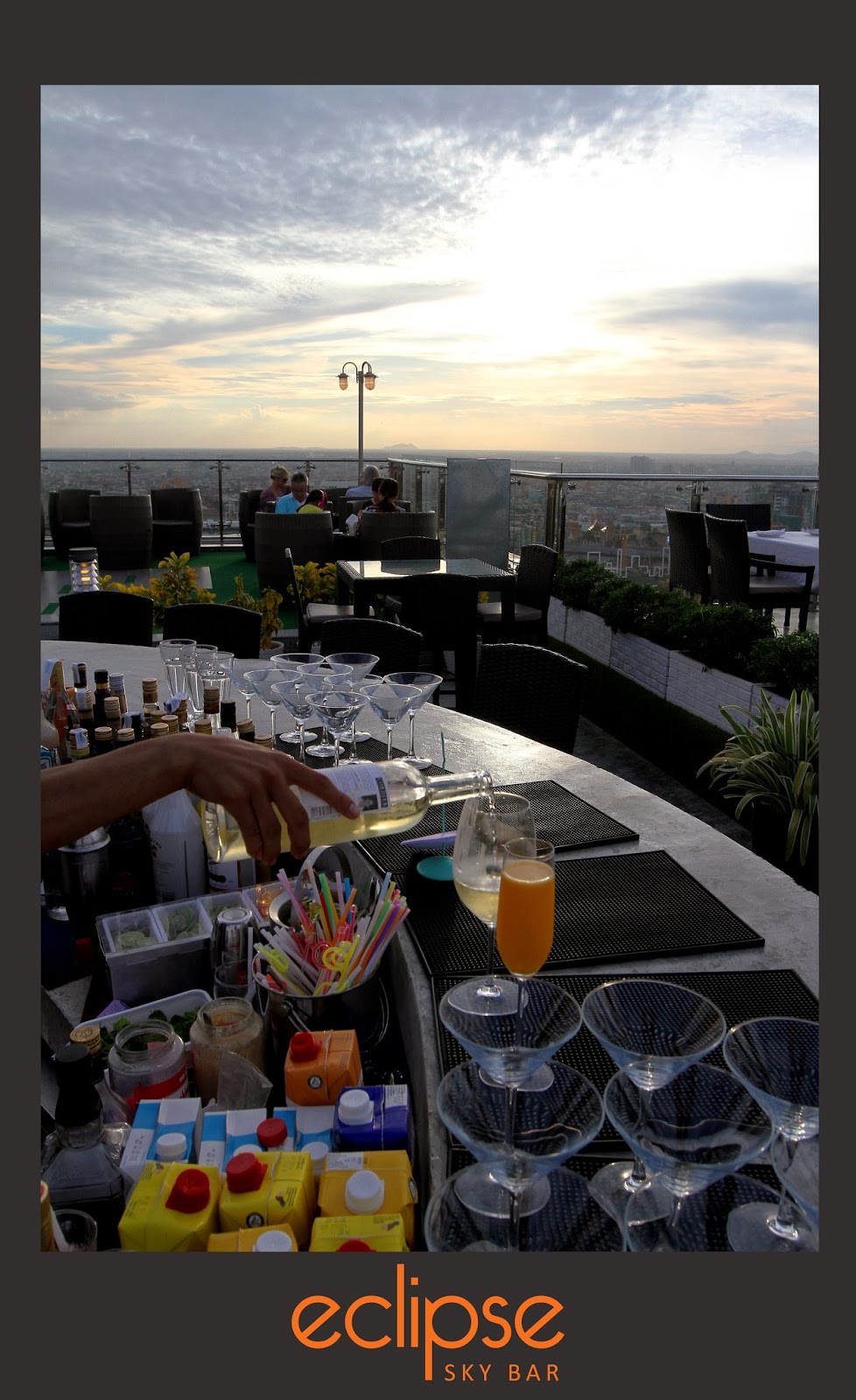 WE Travel, Leisure & Lifestyle: Sky Clubbing :: Eclipse Sky Bar (Phnom ...