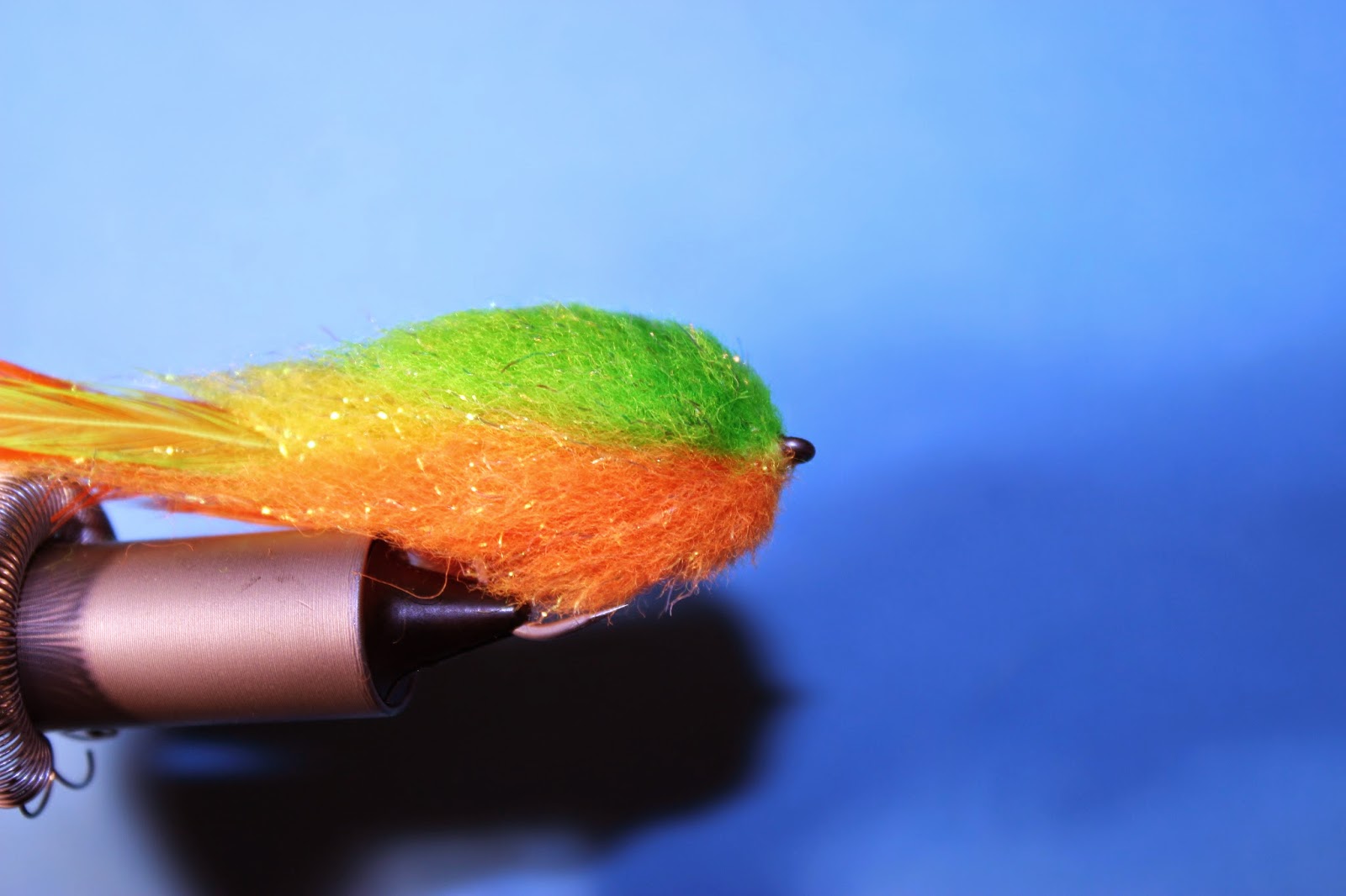 Silver Scales Fly Tying: Step by step Mega Laser dub Baitfish