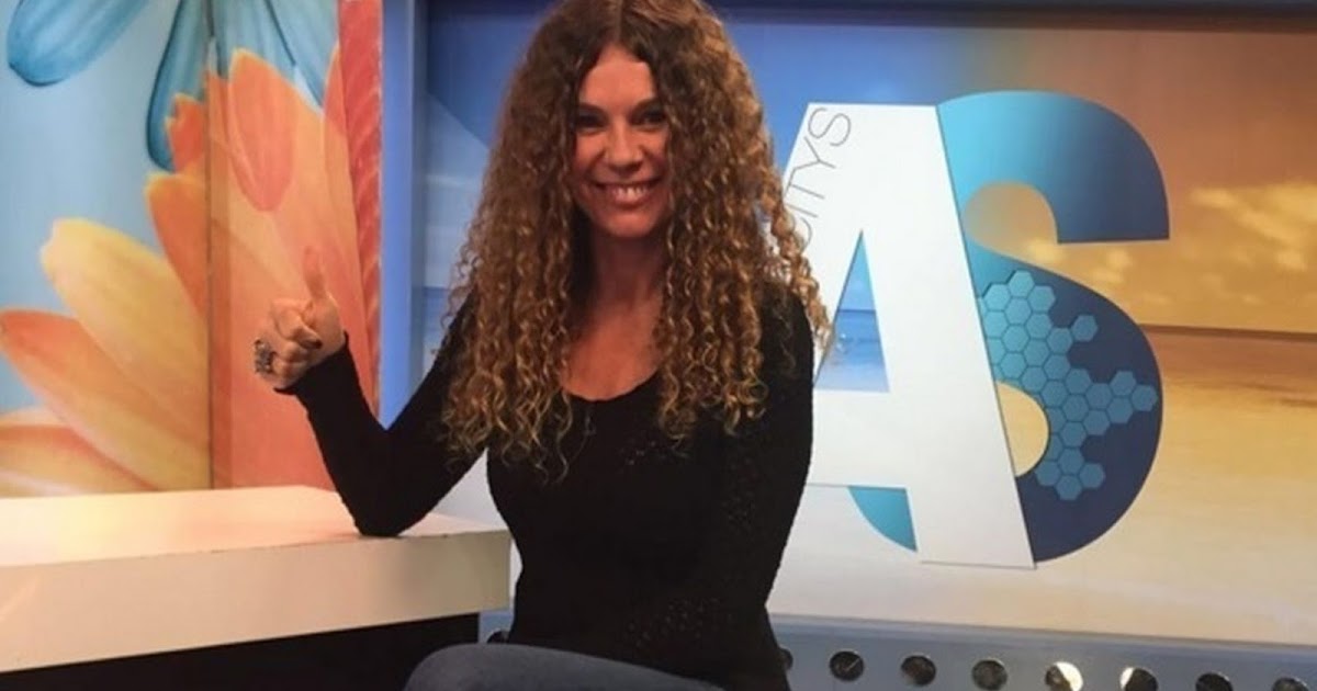 La Mosca Mediática: Angie no está, Angie se fue...