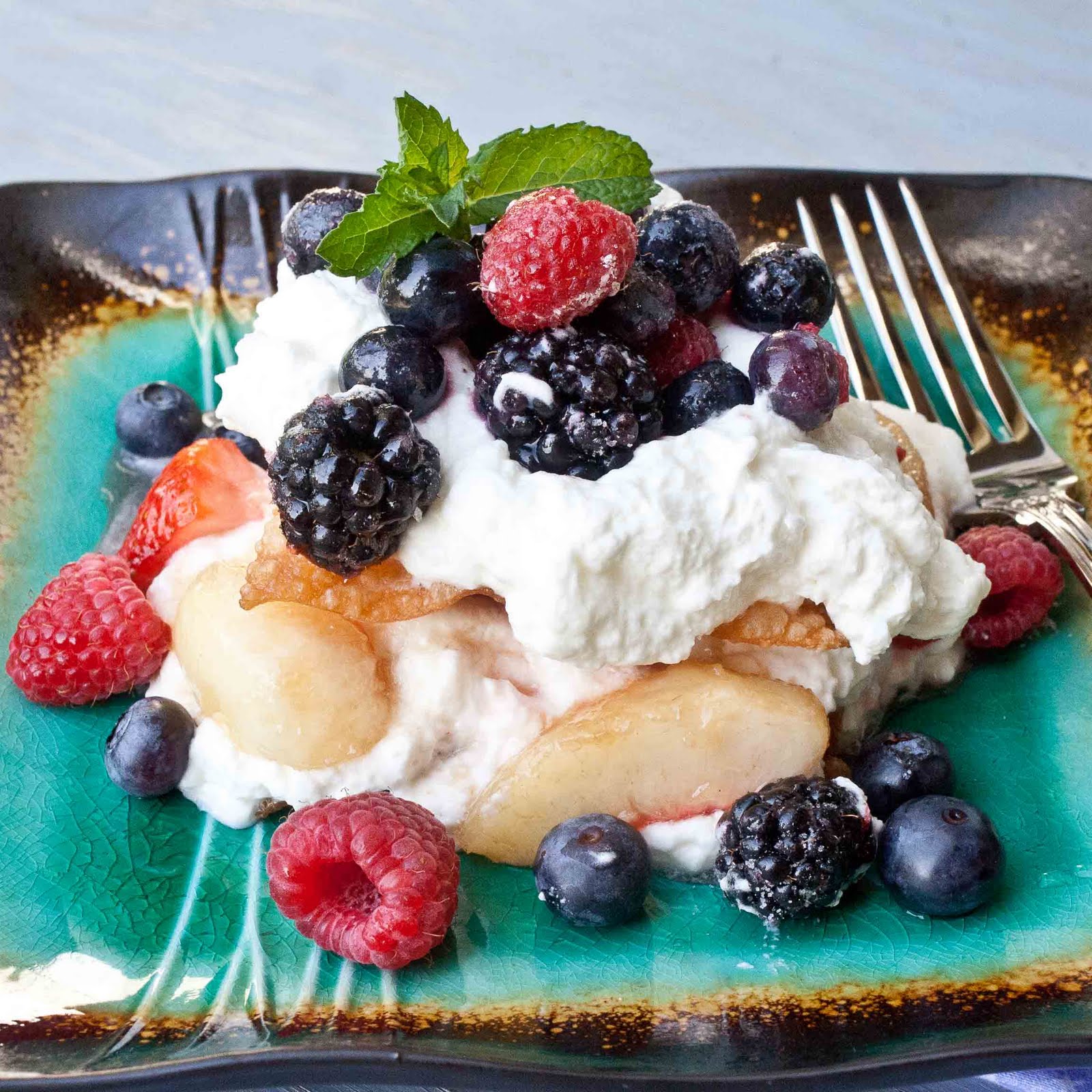 FOODjimoto: Berry Best Won Ton Napoleons