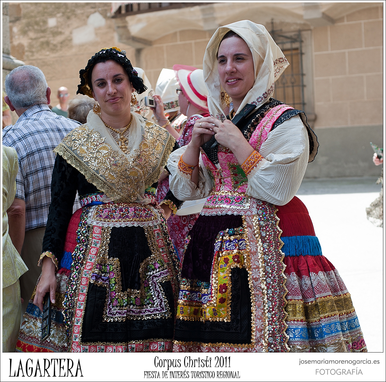 FolkCostume&Embroidery: Women's Costume and Embroidery of Lagartera ...