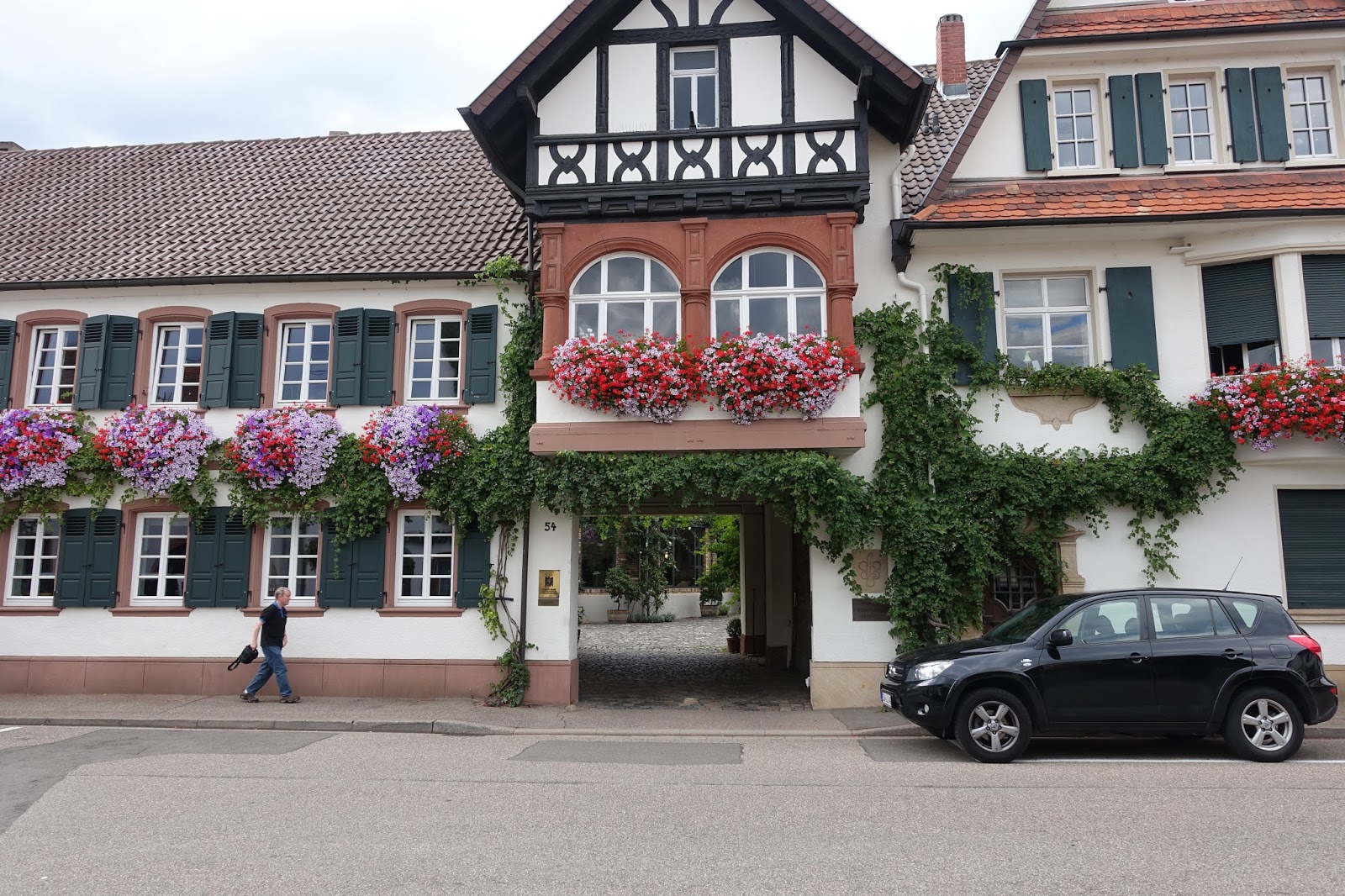 schiller-wine: Tasting at Weingut Ökonomierat Rebholz in Siebeldingen ...