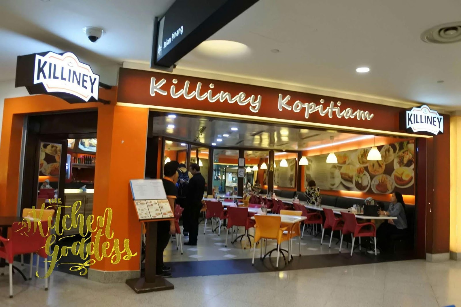 Breakfast at Killiney Kopitiam