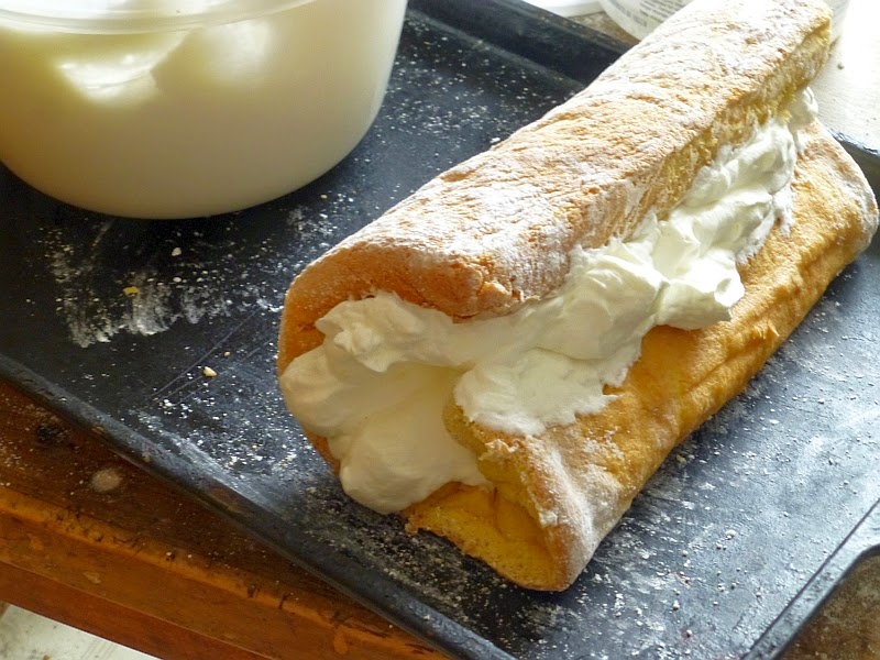 Rural Revolution: Vanilla cream rolls