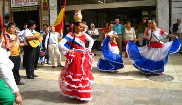 Danzas tradicionales del Paraguay (manifestación cultural espontánea de ...