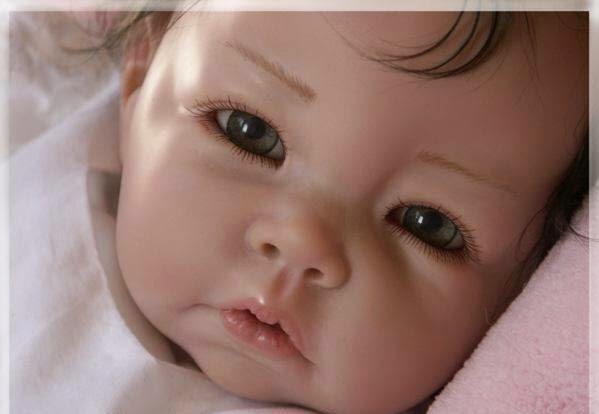 Everything about life: Gerçeğe en yakın oyuncak bebekler