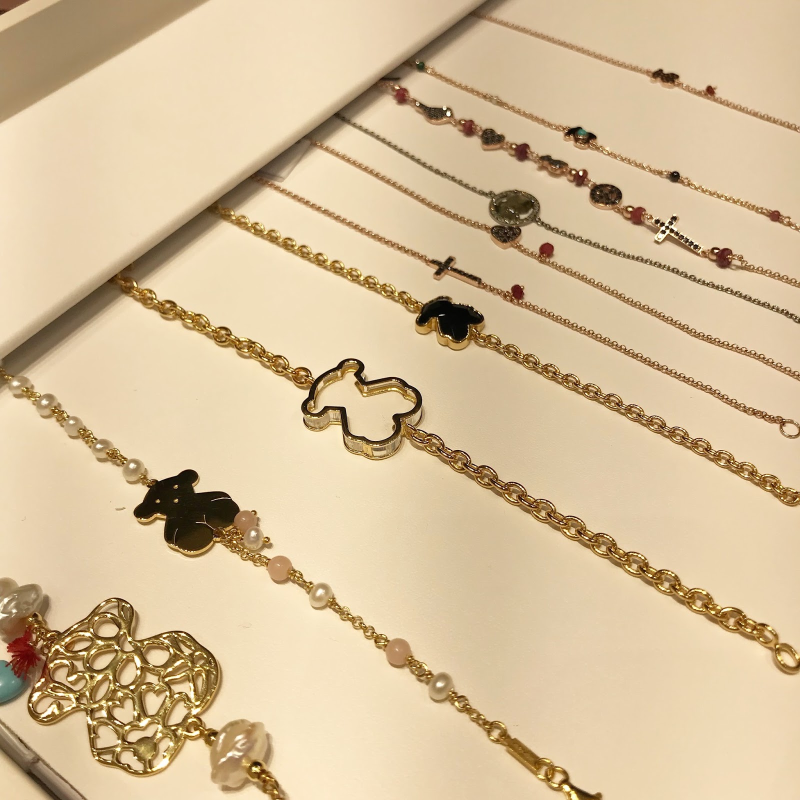 Gifts to give this Valentine's Day: Tous Jewelry + Toblerone.♥ - ARTSY ...