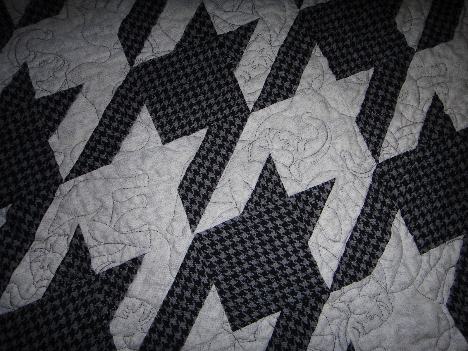 Bradley's Houndstooth Quilt | The Gypsy Soul Quilter