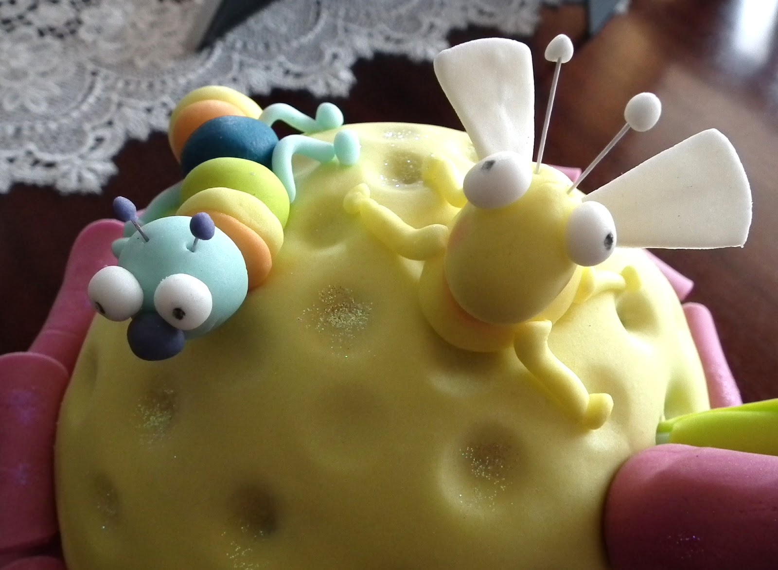 Giros & Fofos: Big Bugs Band e a Letícia