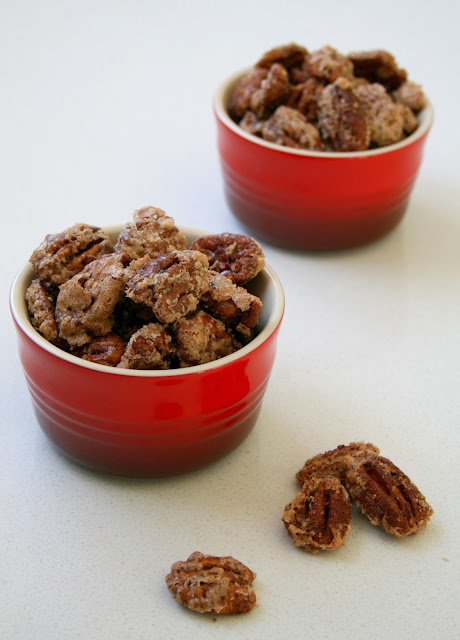 Cupcakes & Couscous: Sugar & Spice Christmas Pecans