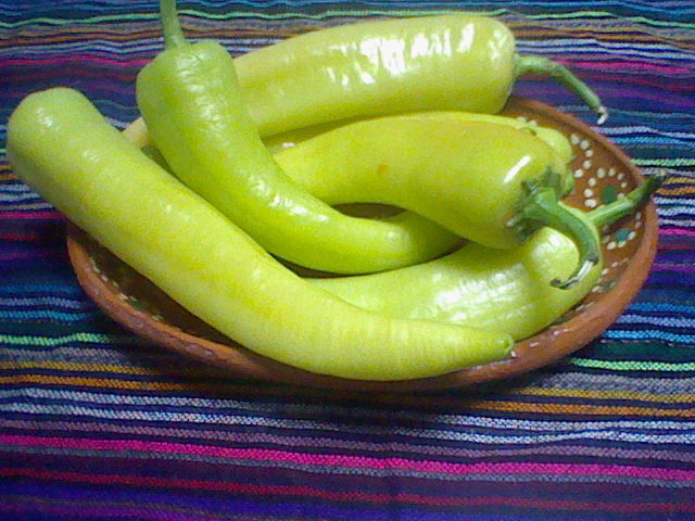 Beer Batter Fried Chiles Rellenos - La Cocina de Leslie