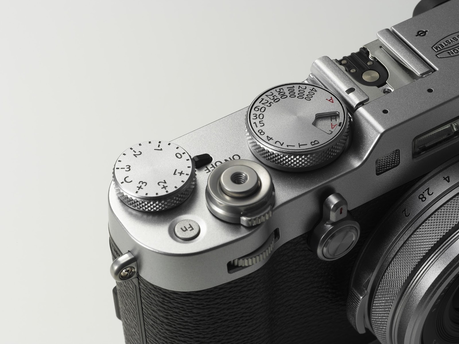 FIRST LOOK: FUJIFILM X-100F review
