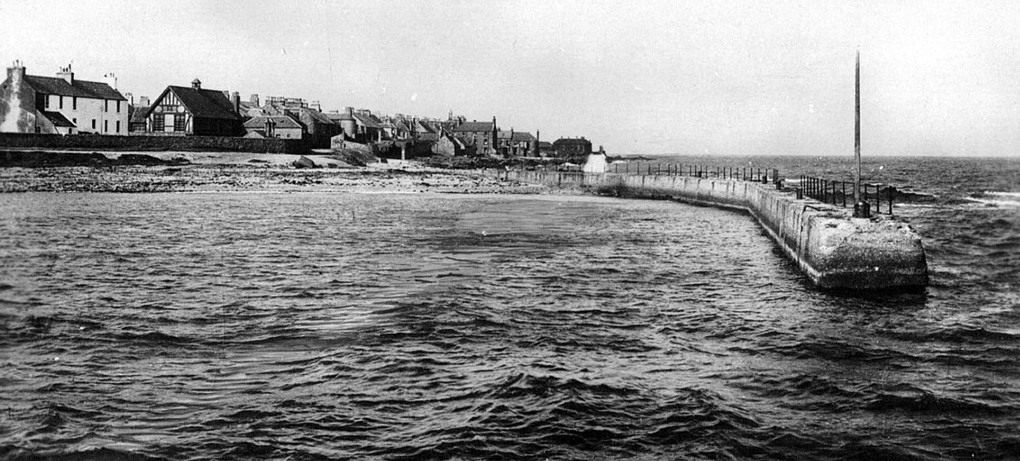 Tour Scotland: Old Travel Blog Photograph Harbour Cockenzie Scotland