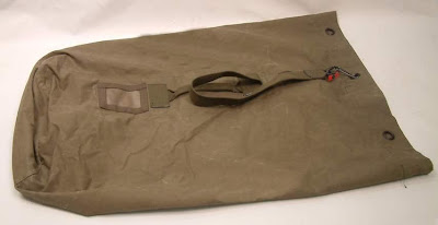 Webbingbabel: Dutch Army Duffel Bag - KL Leger Plunje Zak - leger plunjezak