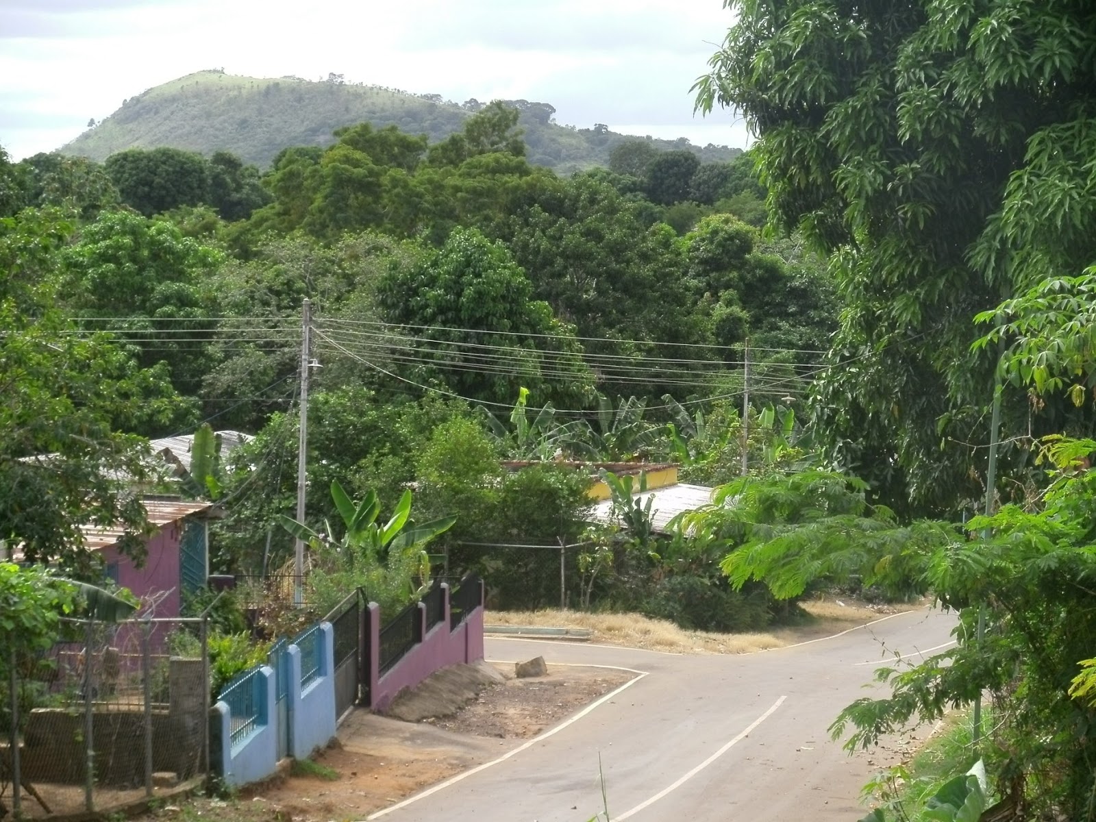 Guayana: Eje Sur Upata Santa Elena de Uairén: Por los caminos y el ...