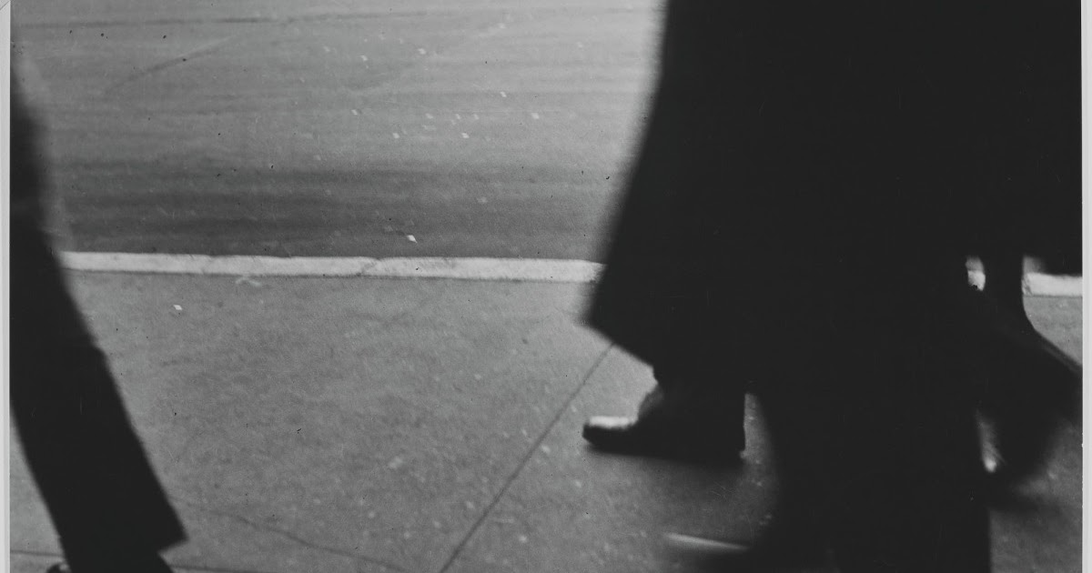 Spencer Alley: Running Legs and Reflections - Lisette Model