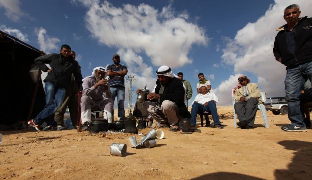 A Father Talks with his Daughter about God: The Negev Bedouins