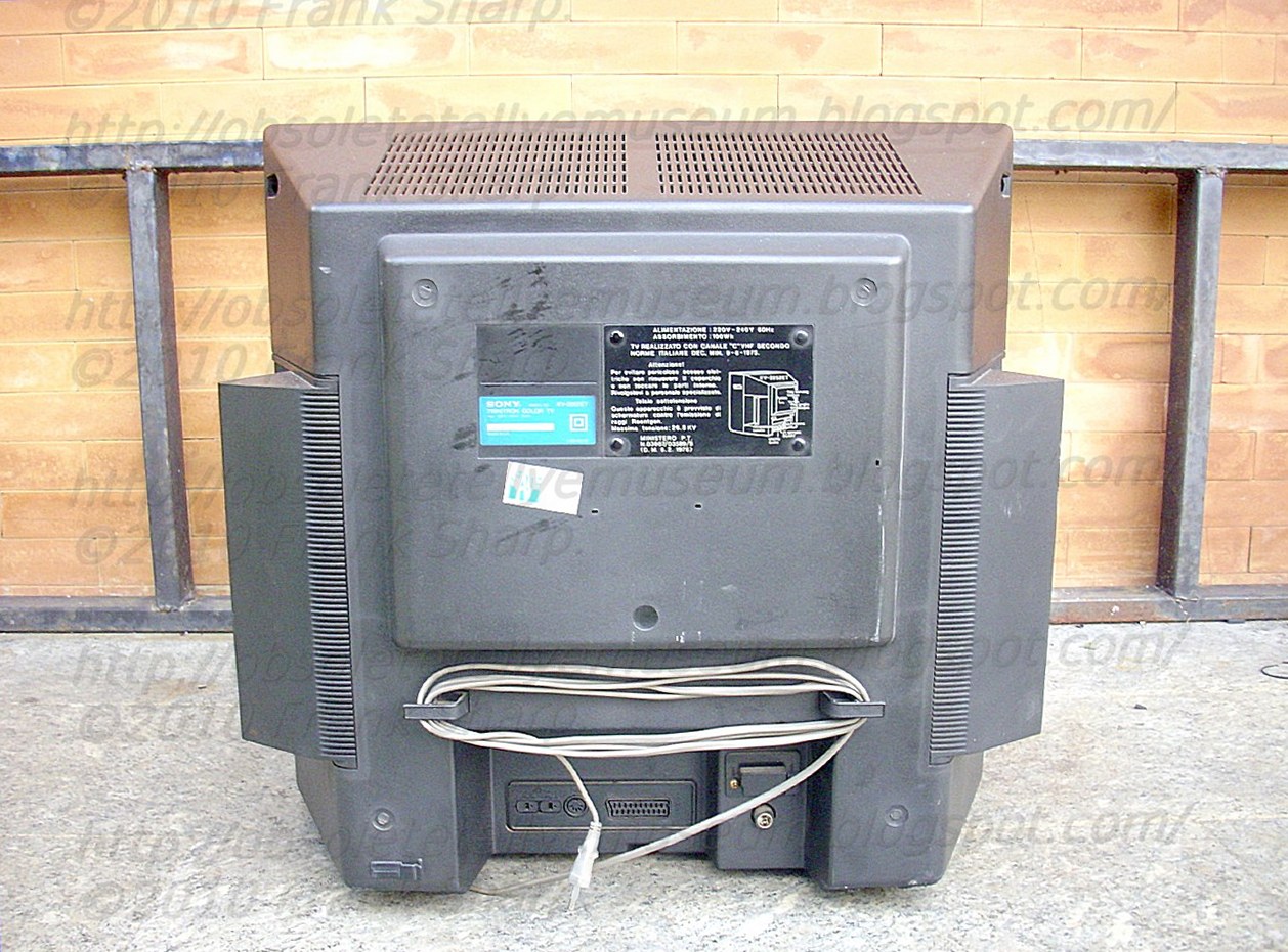 Obsolete Technology Tellye !: SONY KV-2252ET YEAR 1985.