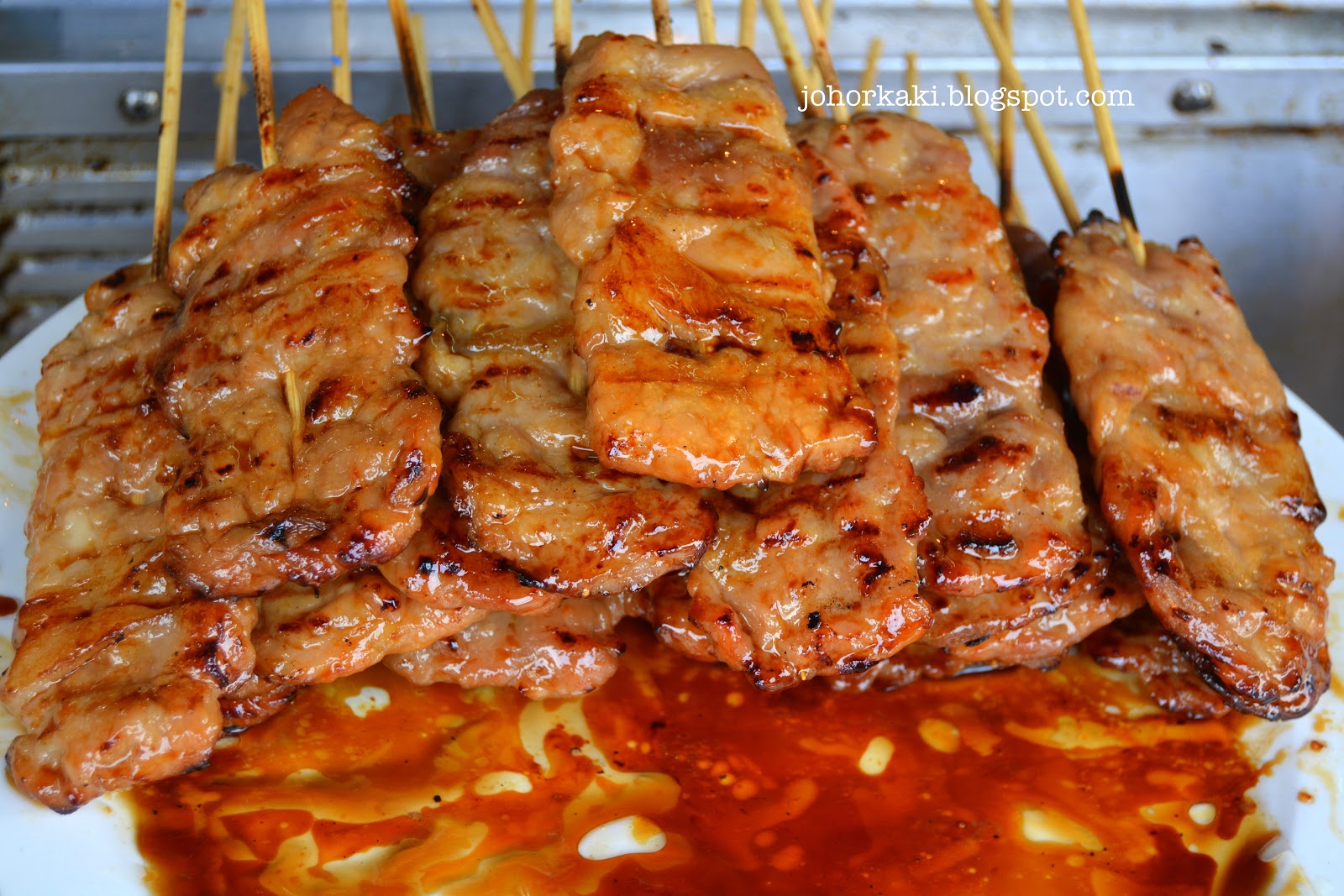 Eat What Food at Chatuchak Weekend Market in Bangkok |Tony Johor Kaki ...