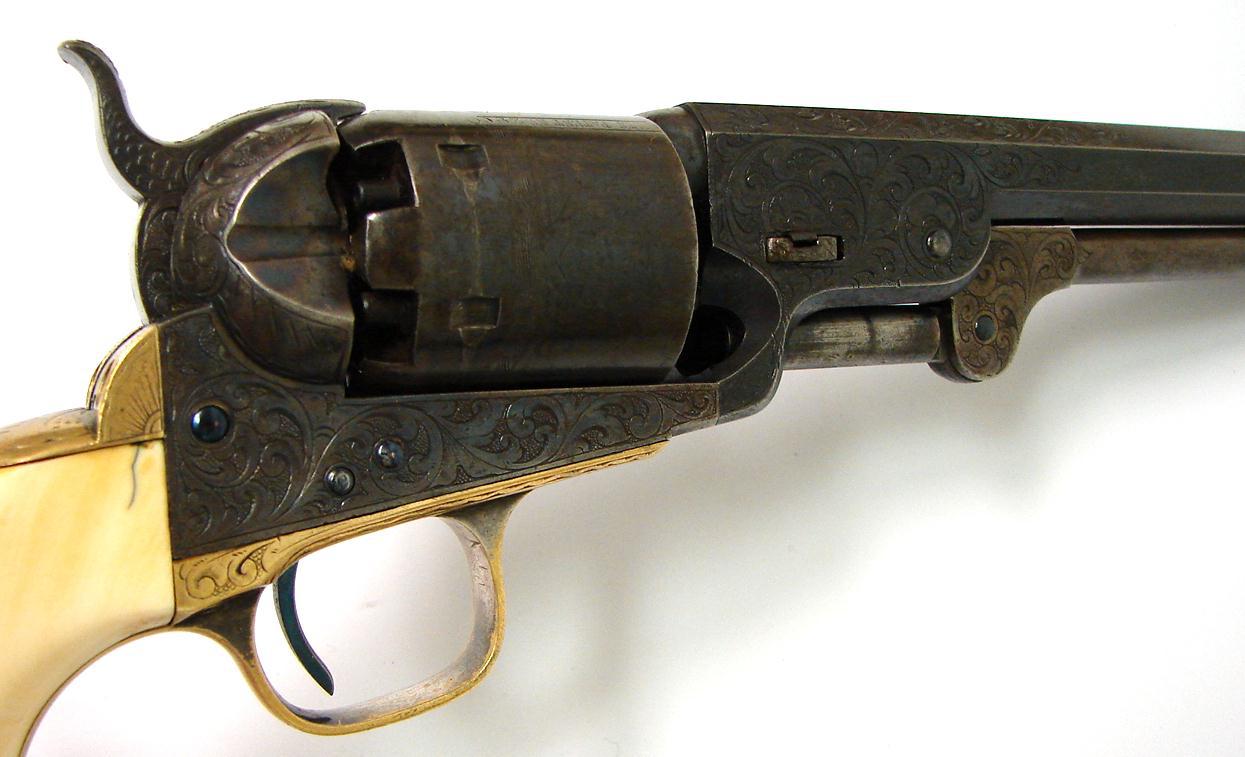 Coleção de Revolvers COLT - Sala de Armas