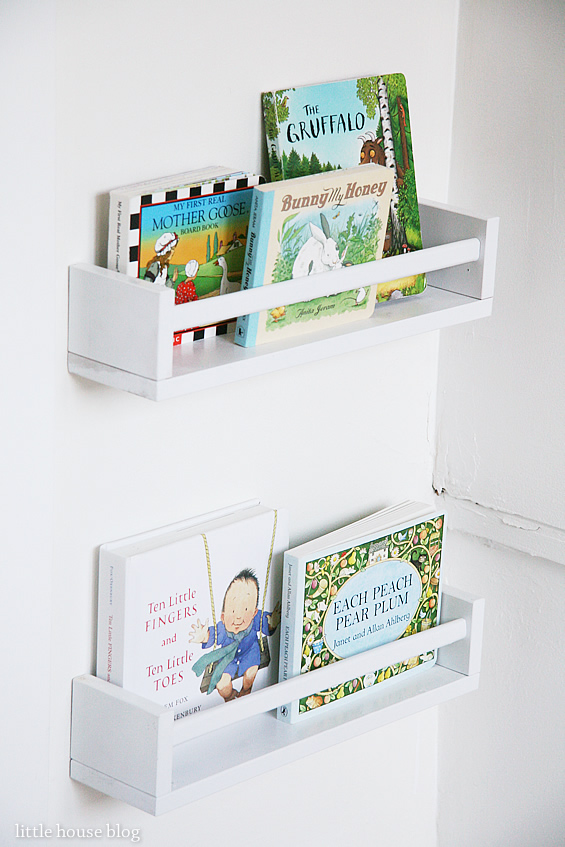 Forward Facing Bookshelves | Sweet Home Design