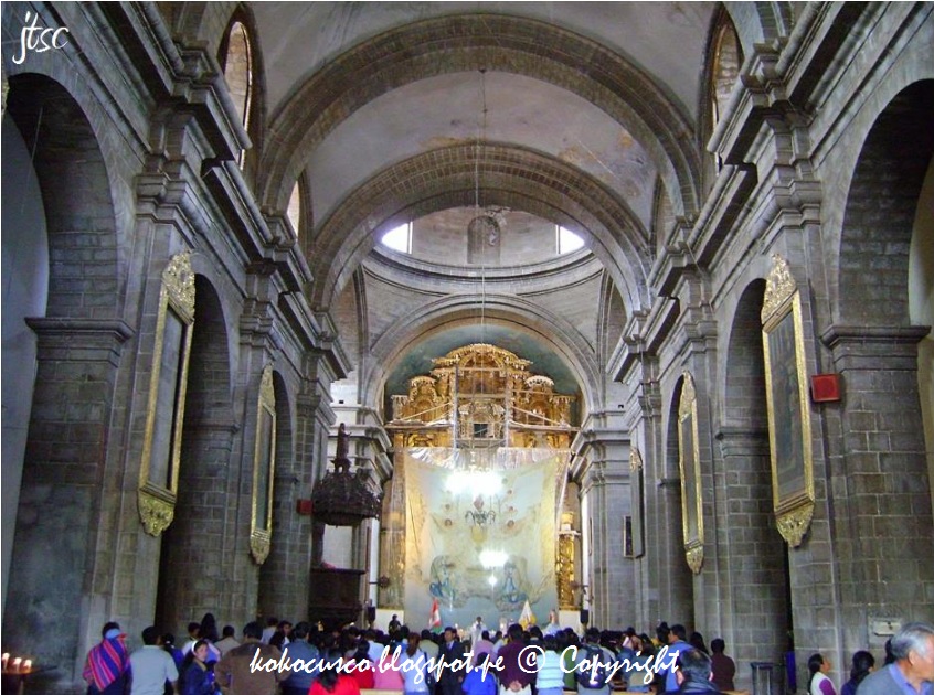 Algunos detalles del interior del templo