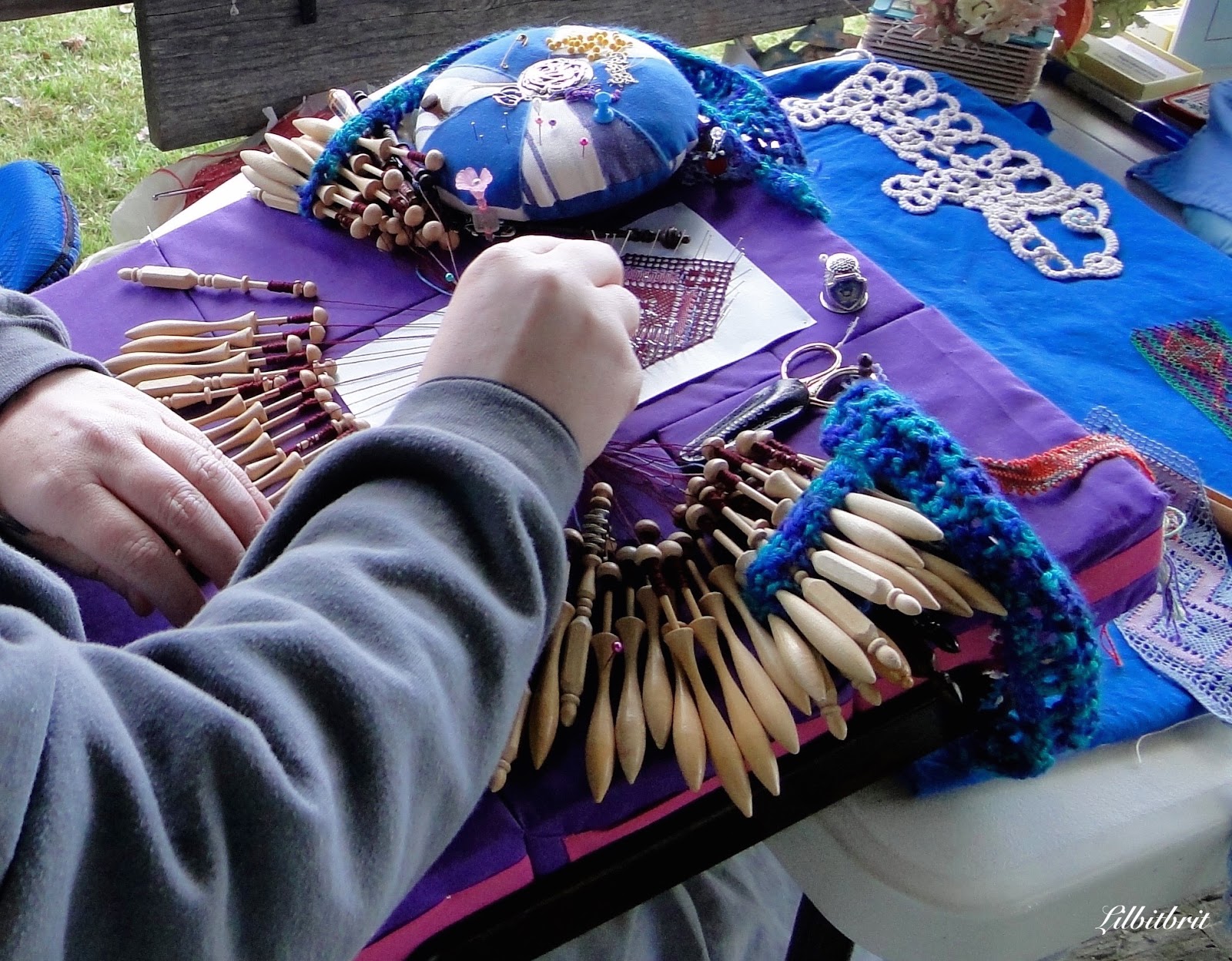 A Little Bit of British from Across The Pond: Spindle Lace, Spinning ...