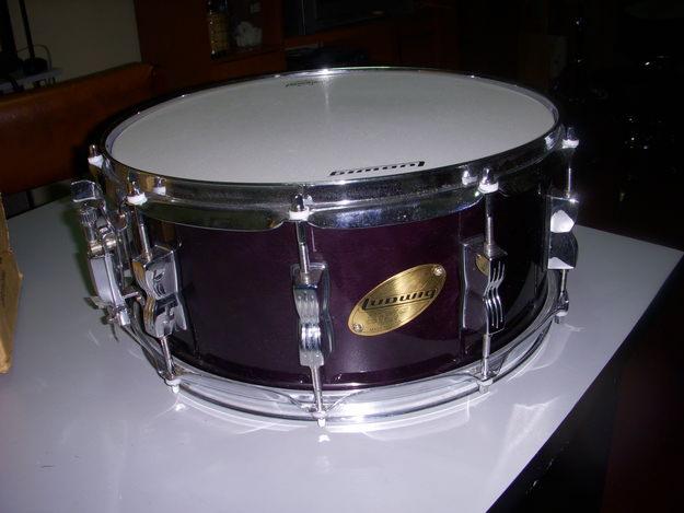 ¿Cómo hacen los Tambores, Tarolas o Redoblantes? | MusiFanaticos