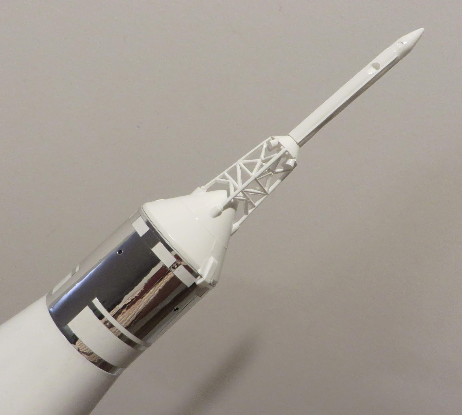 Model Rocket Building: New Estes Saturn V Service Module Wrap