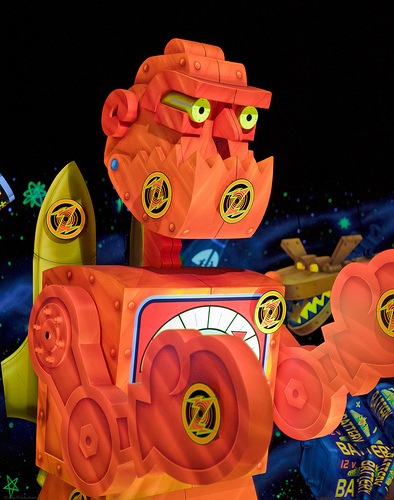 Tomorrowland Traveler: Zurg's Robot Army : Boxobot