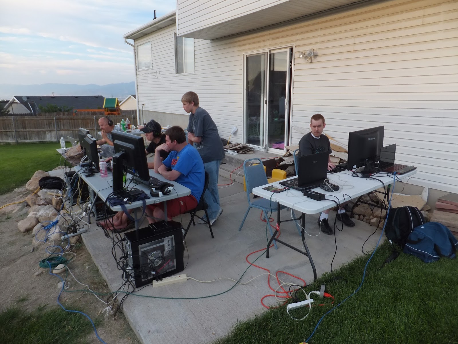 Matt Ownby's Cool Projects: Had a LAN party last night