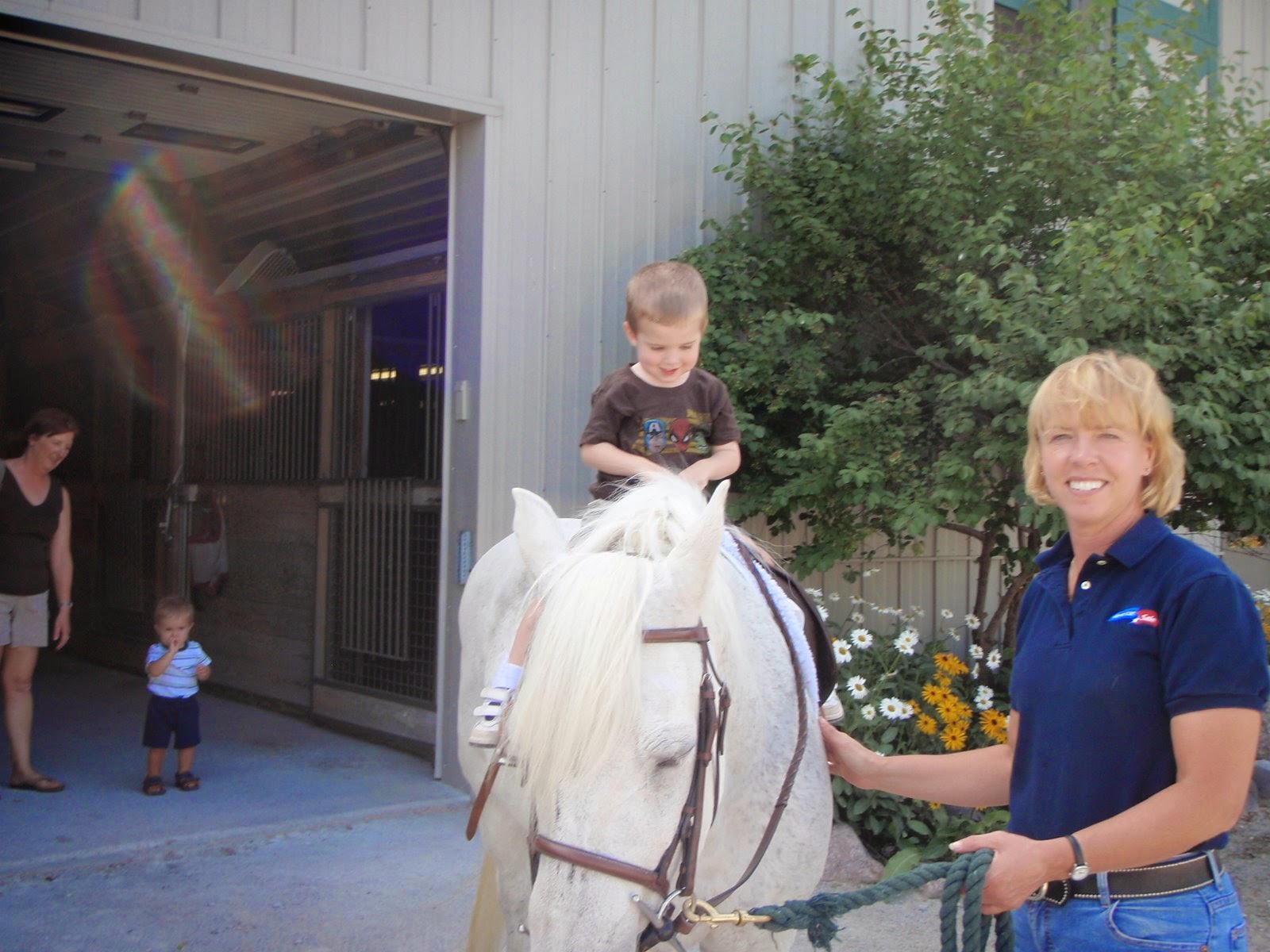 Lee and Laura's Blog: Horse Rides!