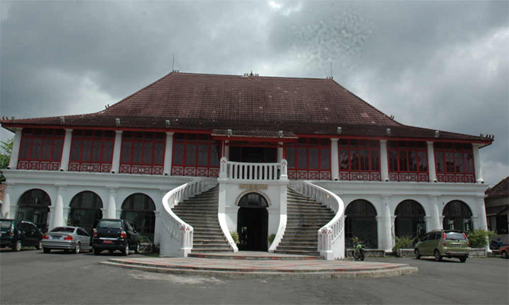 Sumber Pengetahuan: Sejarah Gedung Museum Sultan Mahmud Badaruddin II