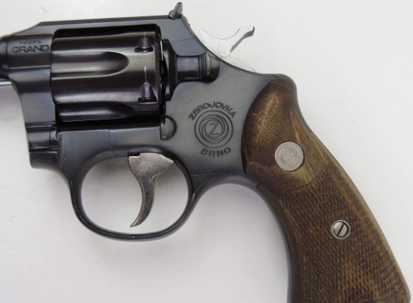 Armi usate web portal: Revolver CZ model Grand cal. 22 Long