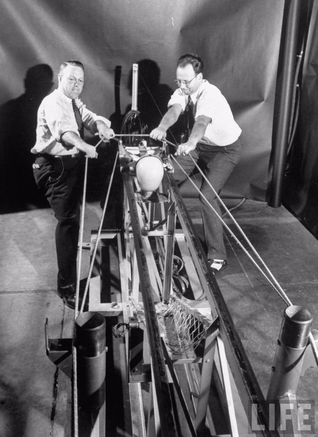 Cool Vintage Photos of 14 Odd Science Experiments from the Past ...