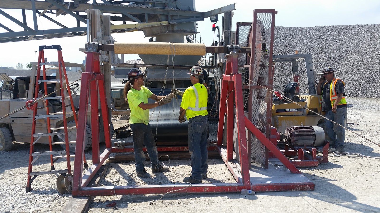 Belt Doctor: Stacker Belt Installation - Lime Stone 4 ply 600# 60" wide ...