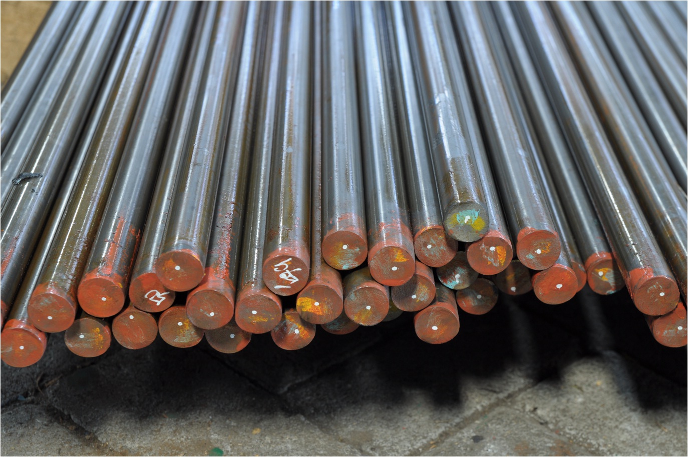 PT. METAL JAYA STEEL: Besi As (Round Bars) Eq St.60, St.70, St.90