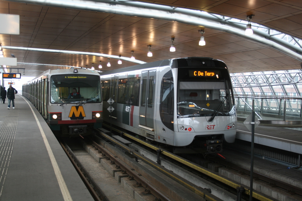 Openbaar Vervoer Wereldwijd: RET Rotterdam Metrostellen SG3