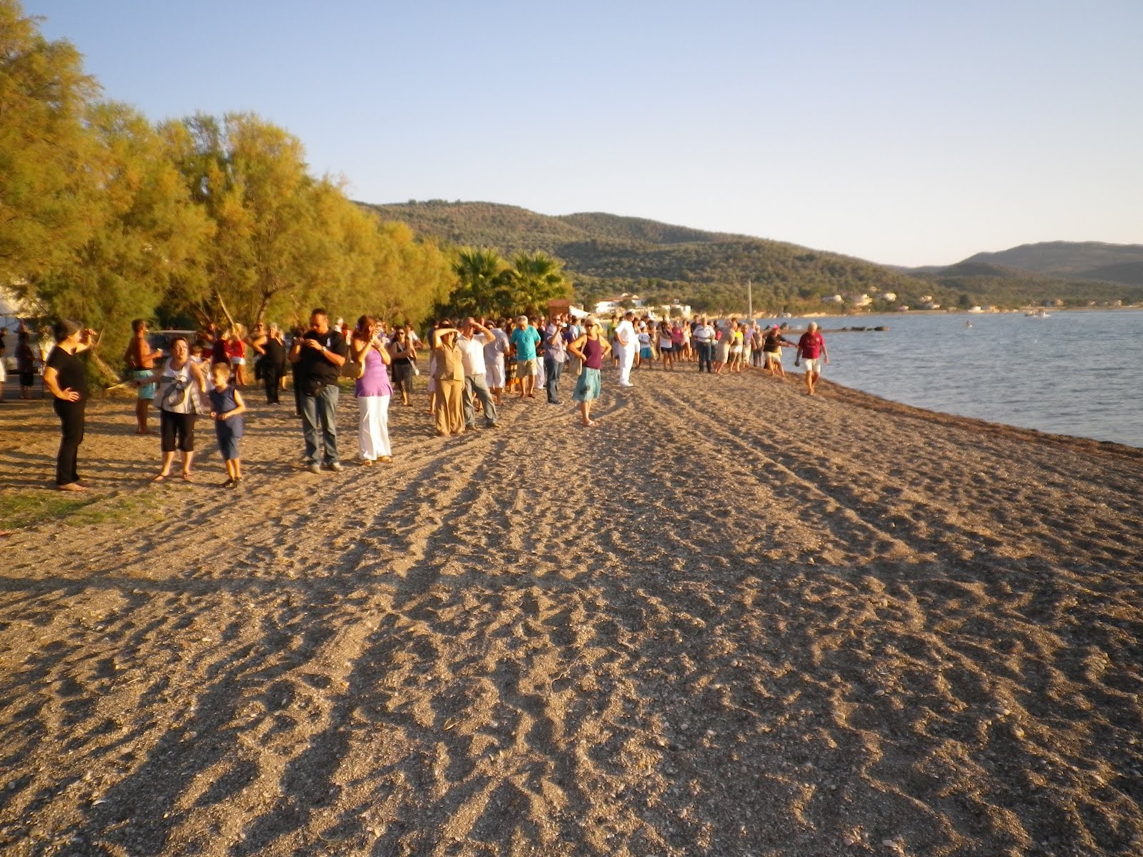 ΠΟΛΙΧΝΙΑΤΙΚΗ ΑΦΛΟΥΓΗ: ΚΑΛΟΚΑΙΡΙ 2011 ΓΙΟΡΤΗ ΤΗΣ ΤΡΑΤΑΣ (ΣΚΑΛΑ ΠΟΛΙΧΝΙΤΟΥ)