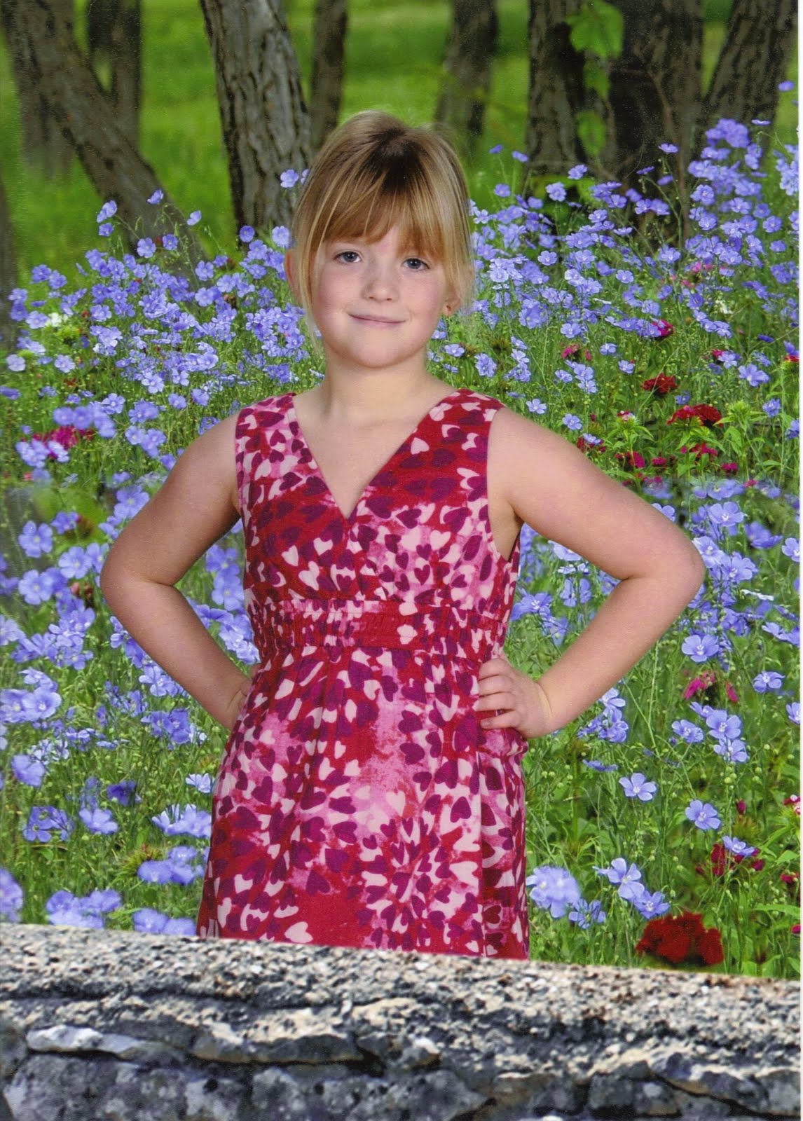 kelly kelly show-up: First Grader