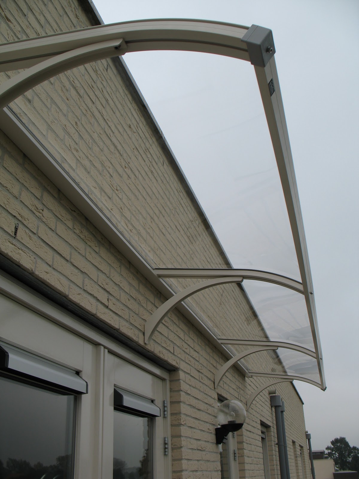 Verbouwcenter Ede: Luifel