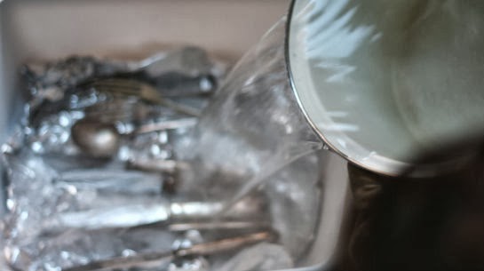 How To: Polish Silver in a Baking Soda & Salt Bath | 17 Apart