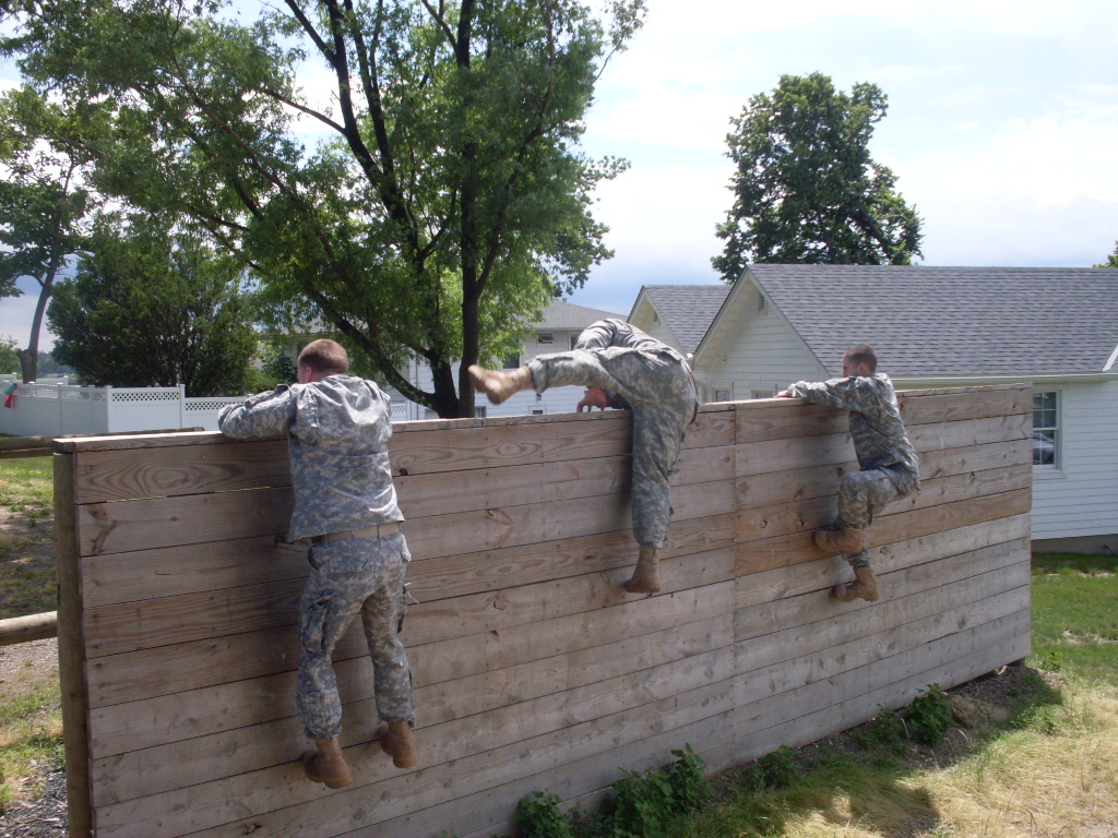 USMMA Army Commissioning Option: Air Assault School Obstacle Course ...