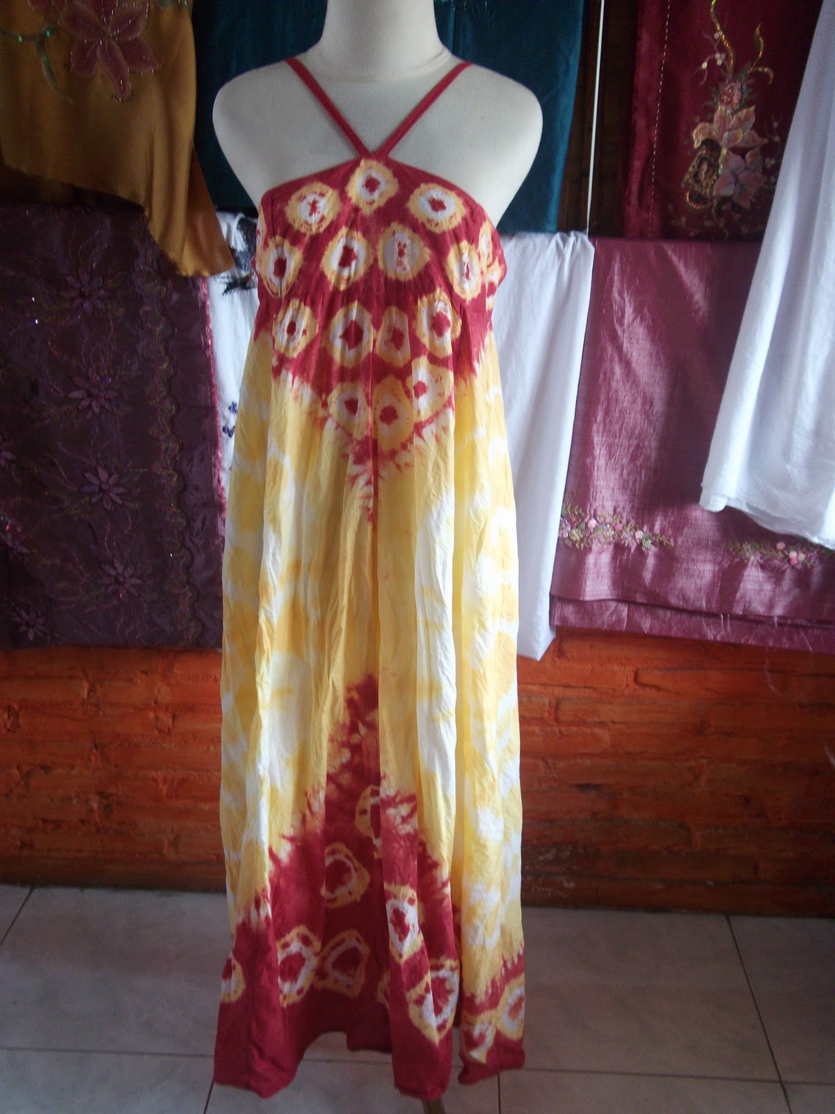 25+ Gaun Batik Etnik, Trend Model!