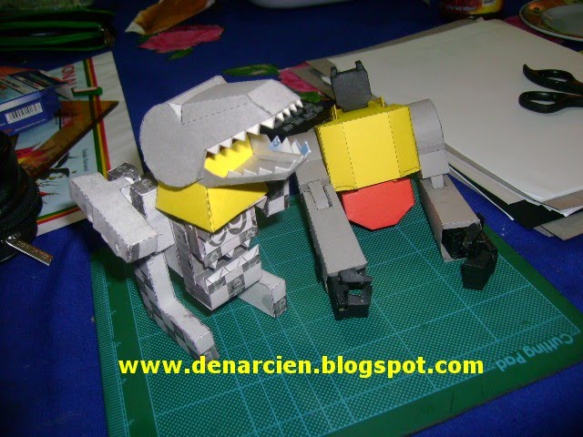 mundo denarcien: Grimlock G1 Papercraft Transformable