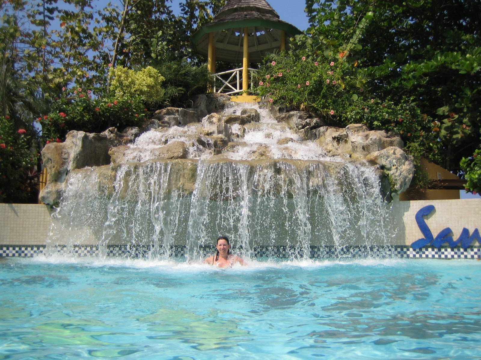 Almeida Adventures: Our Long Awaited Vacation to Jamaica