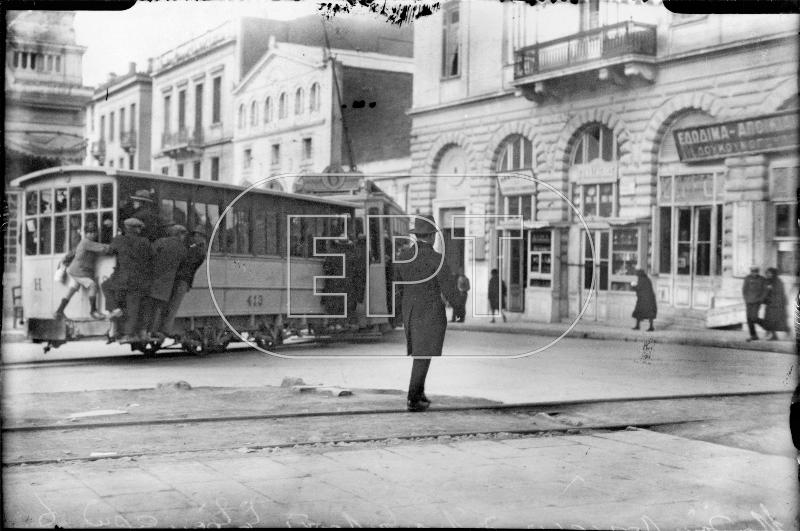 ΤΡΑΜΒΑΓΕΡΗΣ: ΤΟ ΠΑΛΙΟ ΤΡΑΜ ΣΤΗΝ ΑΘΗΝΑ ΚΑΙ ΣΤΟΝ ΠΕΙΡΑΙΑ ΜΕΣΑ ΑΠΟ ΤΟ ...