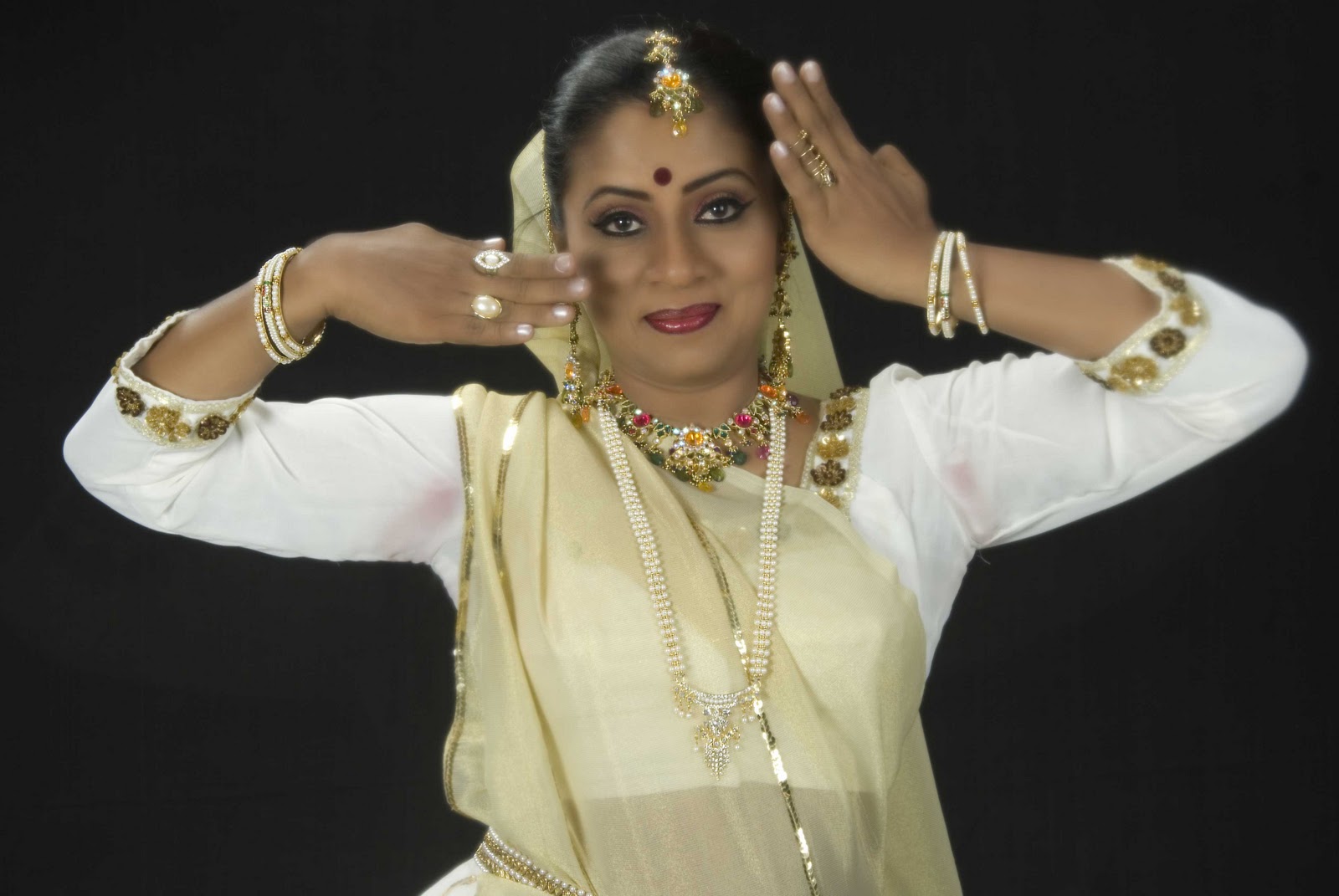 Meetkalakar: Architecture in motion