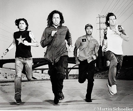 CRUMBLE: Music and Revolution: RAGE AGAINST THE MACHINE