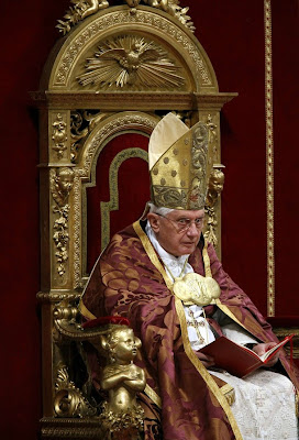 + Dominus Vobiscum +: Pastorale de Bento XVI (Nova Férula Papal)